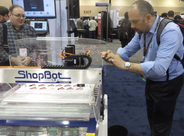Santiago with Desktop at SWW2015 – Top CNC Router Manufacturer ...